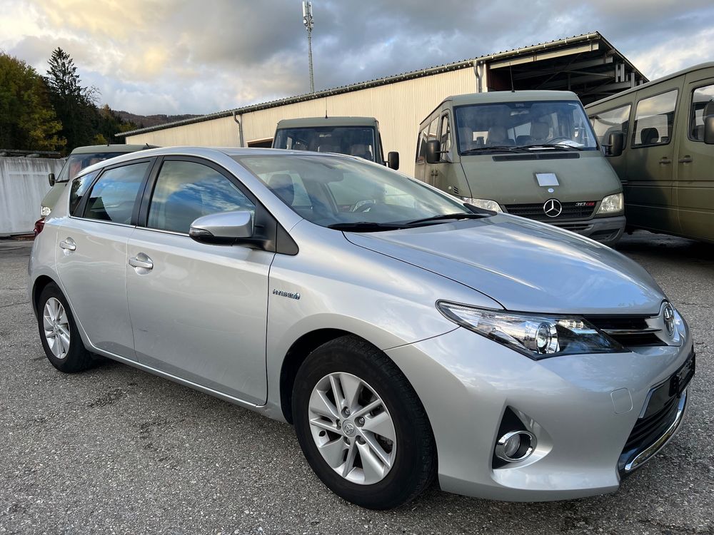 TOYOTA Auris 1.8 16V HSD Linea Luna Frisch ab MFK & Service | Kaufen auf Ricardo