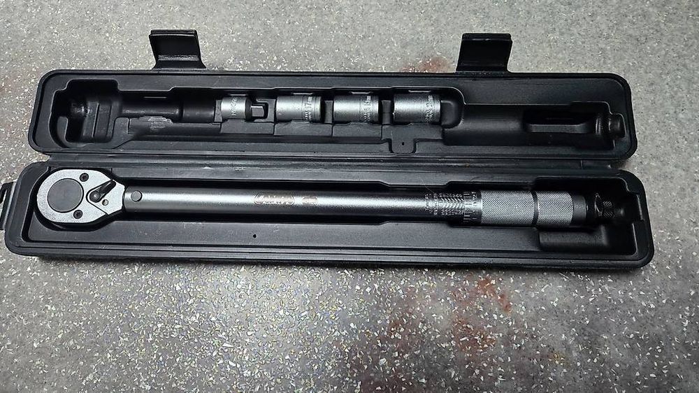 Torque Wrench 28-210 Nm with sockets (Gebraucht) in Schönenberg ZH für ...