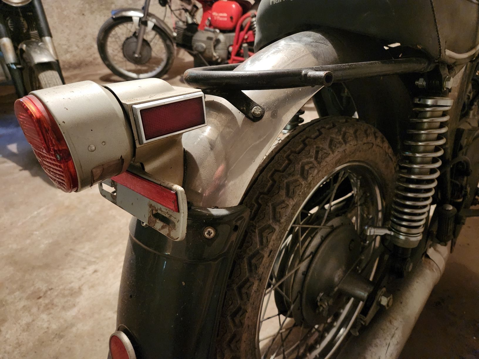 Aermacchi Harley Davidson AMF 350cc Motorrad Scheunenfund (Defekt) in ...