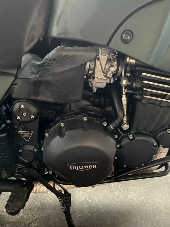 Triumph Tiger 900, T400 (Defekt) in Domat Ems für CHF 500 – nur Abholung auf Ricardo kaufen