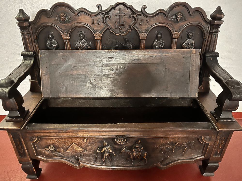 Banc coffre d église ancien (Gebraucht) in Renens für CHF 490 – nur Abholung auf Ricardo kaufen
