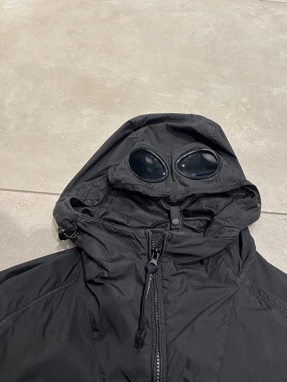 C.P. Company Jacke mit Brille Kapuze, Schwarz, Top! (Gebraucht) in ...