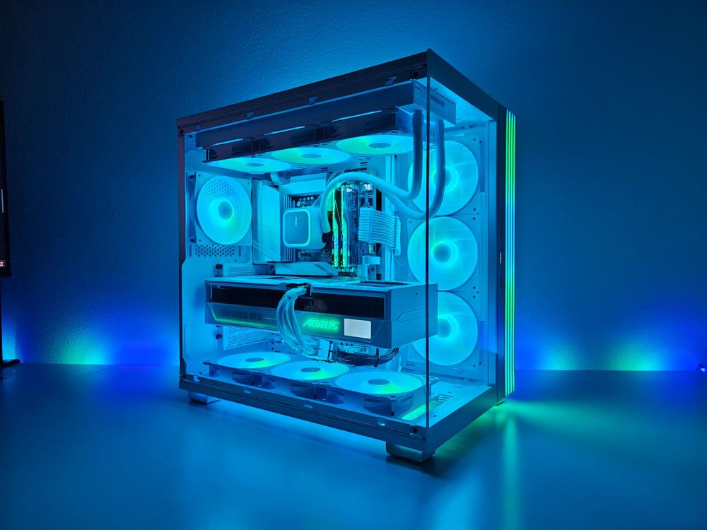 Gaming PC Sovereign👑9800X3D + RTX 5090 32GB | 8000MHz DDR5 (Neu und ...