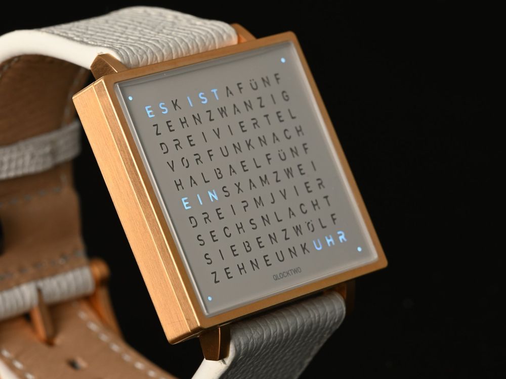 Qlocktwo W39 Rose White Deutsch - Wortuhr neu - ab CHF 1.- | Kaufen auf ...