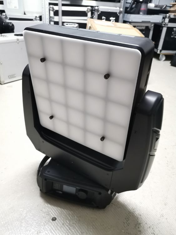 Moving Head Showtec Phantom Matrix FX (Gebraucht) in Höri für CHF 215 ...