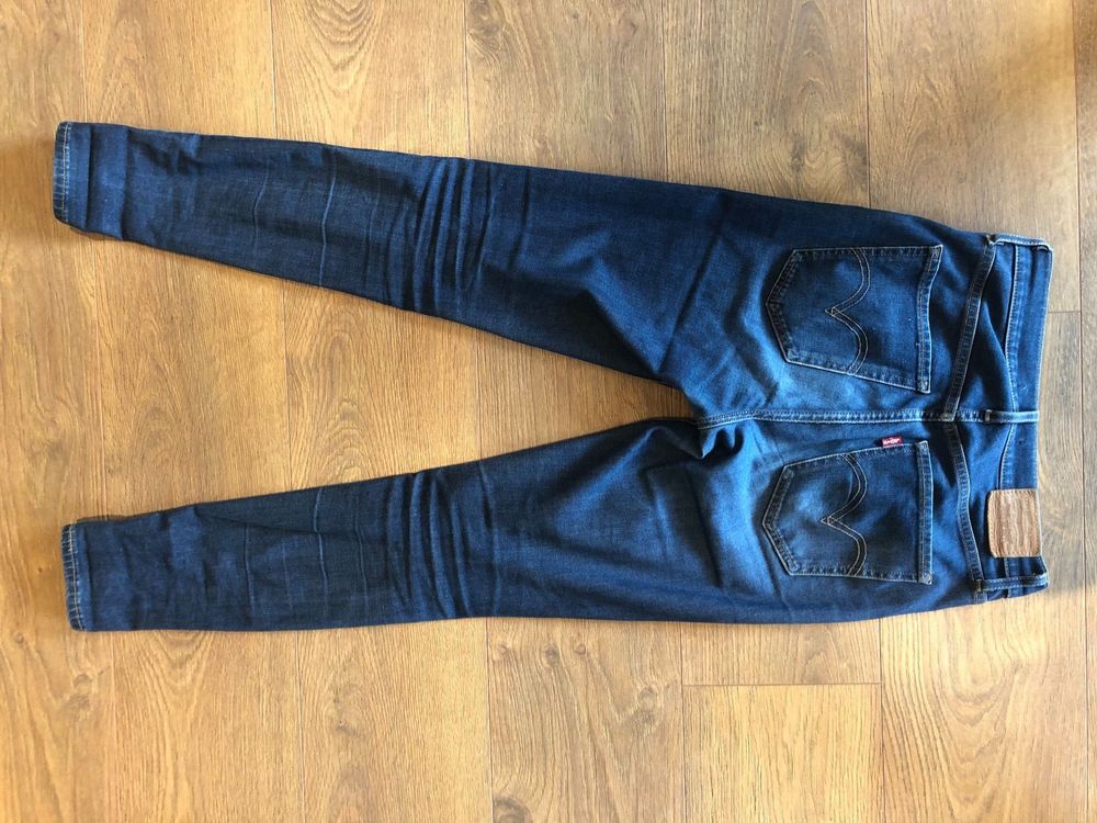 Levi’s MILE HIGH SUPER SKINNY 26X28 | Kaufen auf Ricardo