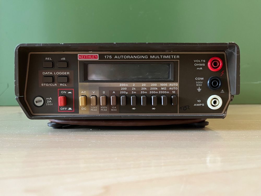 Keithley Multimeter / DVM / DMM 175 (4.5 Digit) (Defekt) in Hettlingen ...