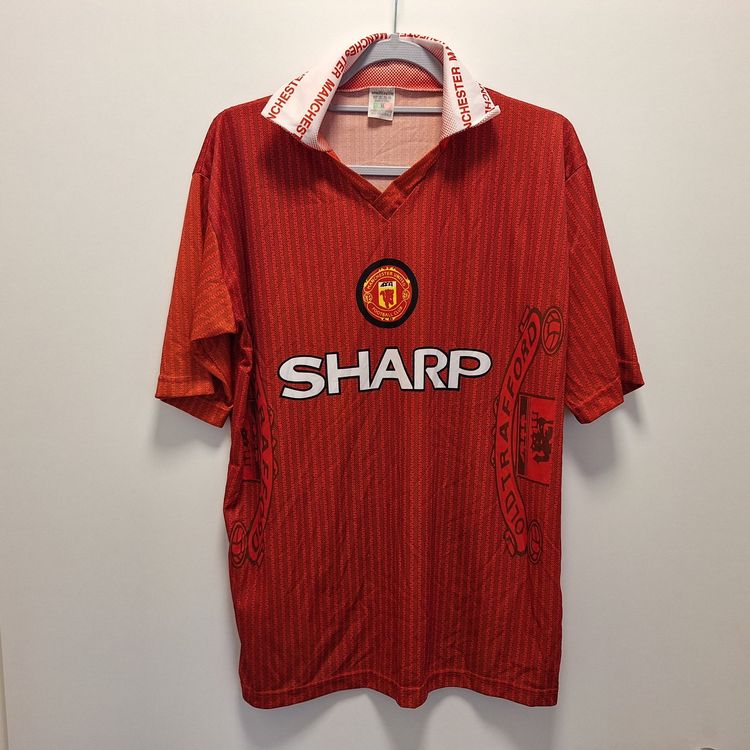 MANCHESTER UNITED SPONSOR SHARP XL (Gebraucht) in Bellinzona für CHF 17 ...