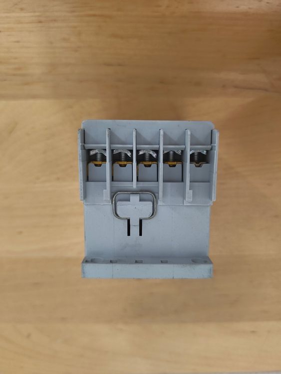 Allen-Bradley Schütz Contactor K09 230V AC 100-K09*10 (Gebraucht) in ...