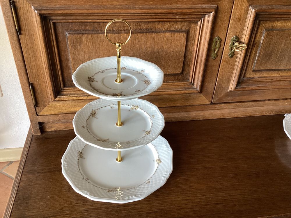 Etagere 3 stöckig Porzellan Eschenbach (Neu (gemäss Beschreibung)) in Minusio für CHF 22 – mit ...