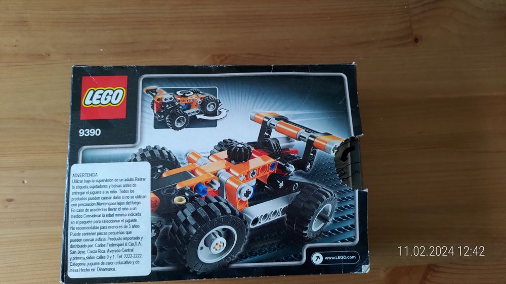 LEGO Technic Set 9390 - Abschleppwagen und Rennauto | Kaufen auf Ricardo