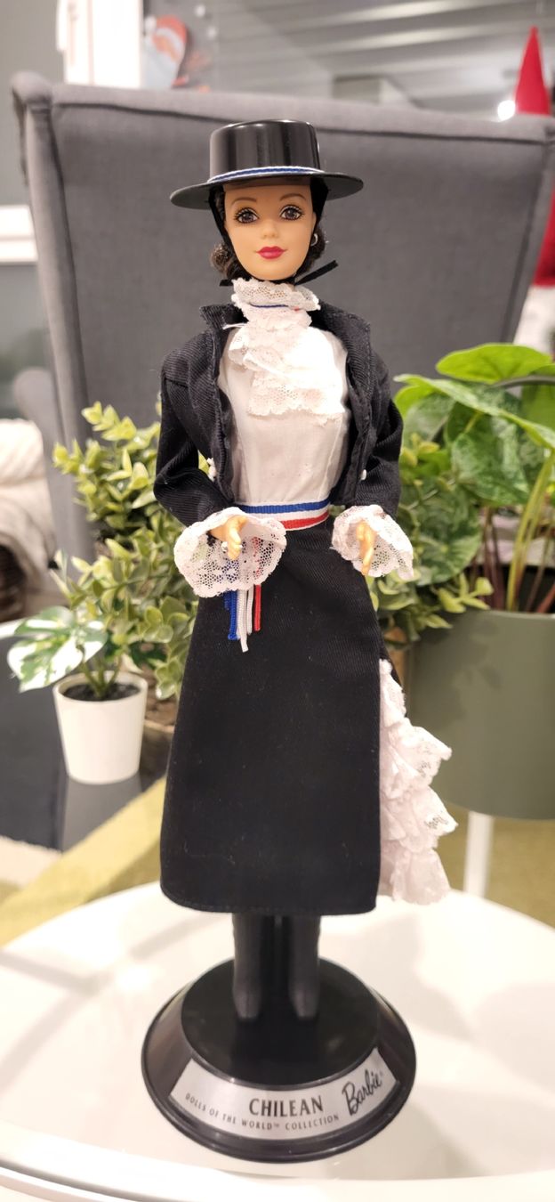 Barbie chilienne (D'occasion) à Epalinges pour CHF 25 – avec livraison ...