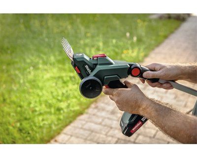 🌿 Metabo SGS 18 LTX Q – Outil de jardin sans fil (lot) (D'occasion) à ...