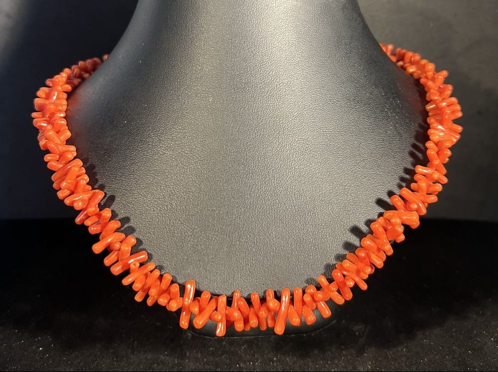 Collier en corail rouge authentique, bâtonnets, vintage (Neuf (Voir ...