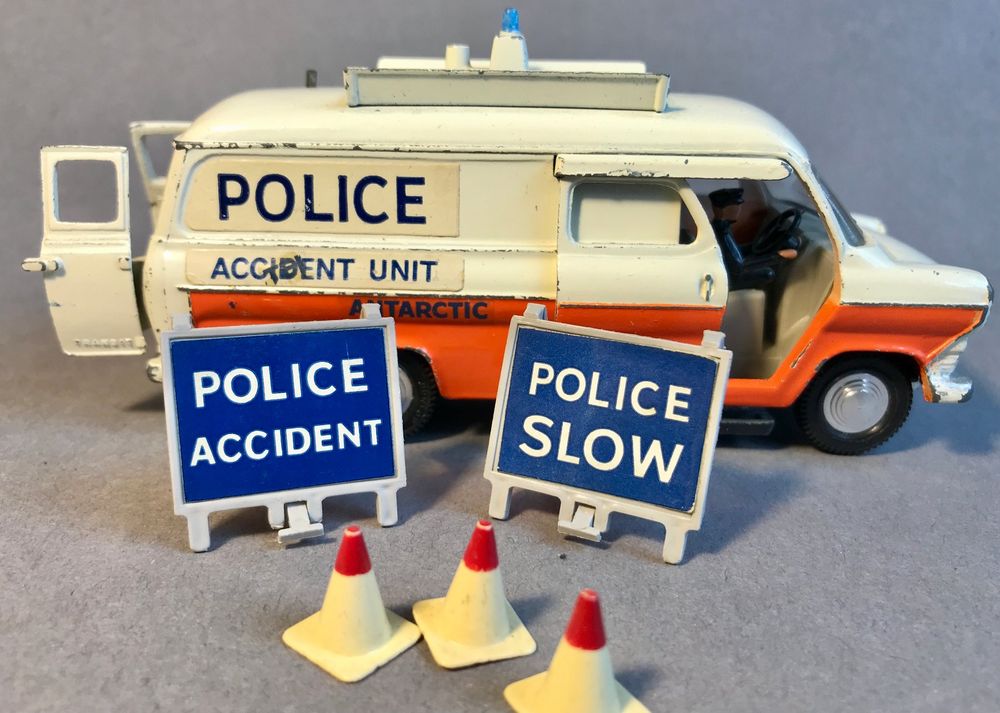 Dinky Toys Ford Transit Police Van | Kaufen auf Ricardo
