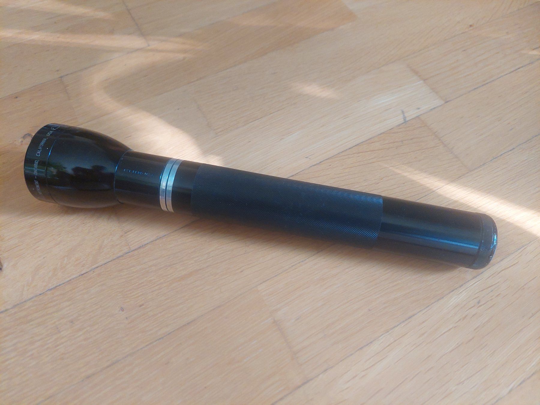 Maglite Taschenlampe Magcharger (Gebraucht) in Zürich für CHF 10 – mit ...