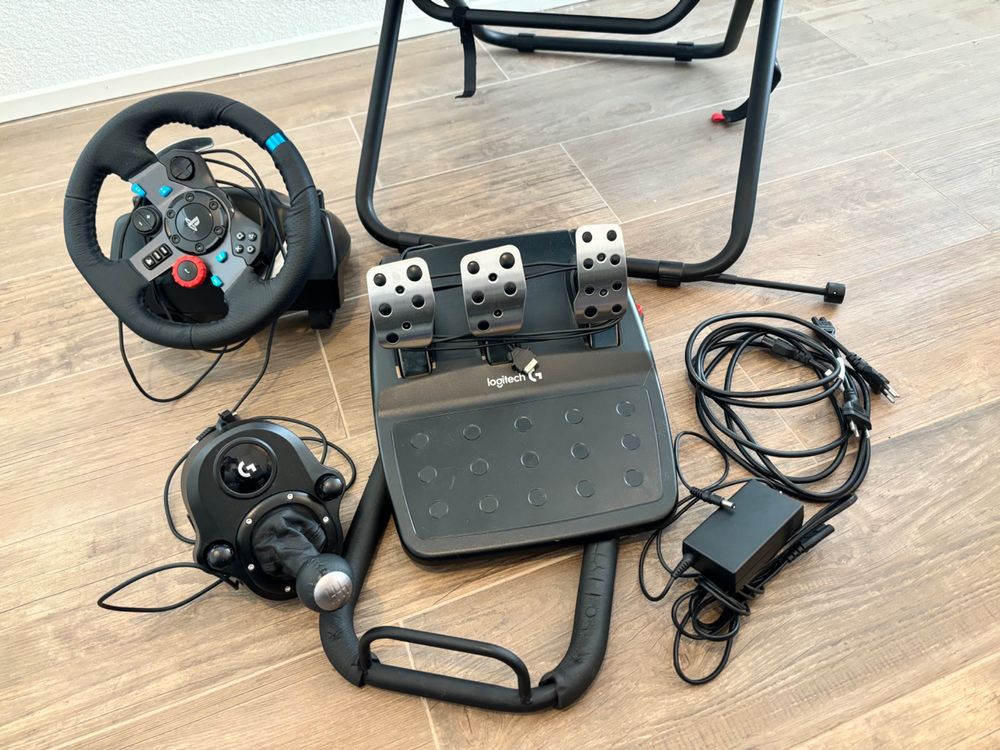 Playseat Challenge Gaming Chair & Steuerrad Logitech G29 (Gebraucht) in Lenzburg für CHF 350 ...