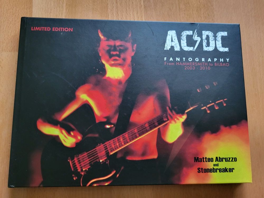 AC/DC Photobook - from Hammersmith to Bilbao 2003-2010 (Neu (gemäss Beschreibung)) in Liestal ...