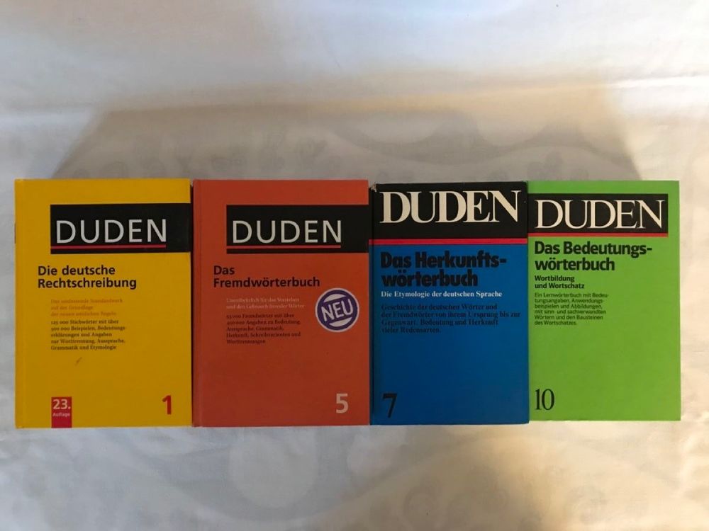 4x DUDEN (Gebraucht) in Baden für CHF 6 – mit Lieferung auf Ricardo kaufen