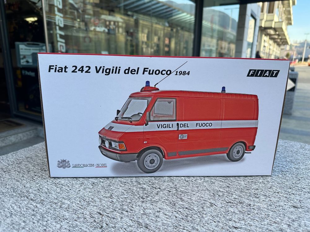LaudoRacing 1:18 Fiat 242 Vigli Del Fuoco | Kaufen auf Ricardo