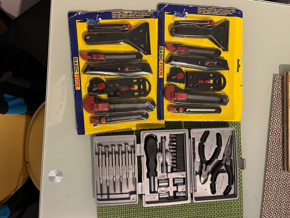 Werkzeug-Set Cutter Messer Werkzeug Schraubenzieher Mini usw (Neu und ...