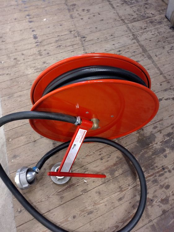 Schlauchrolle 20m Feuerlöschposten Wandhydrant Minimax 2023 (Gebraucht ...