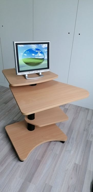 PC-Tisch LISTA (Gebraucht) in St. Gallen für CHF 12 – nur Abholung auf ...