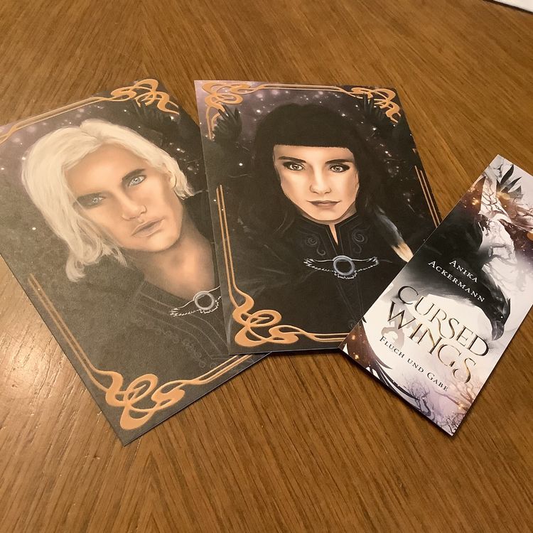 Cursed Wings Signiert, mit Farbschnitt und Charakterkarten | Kaufen auf ...