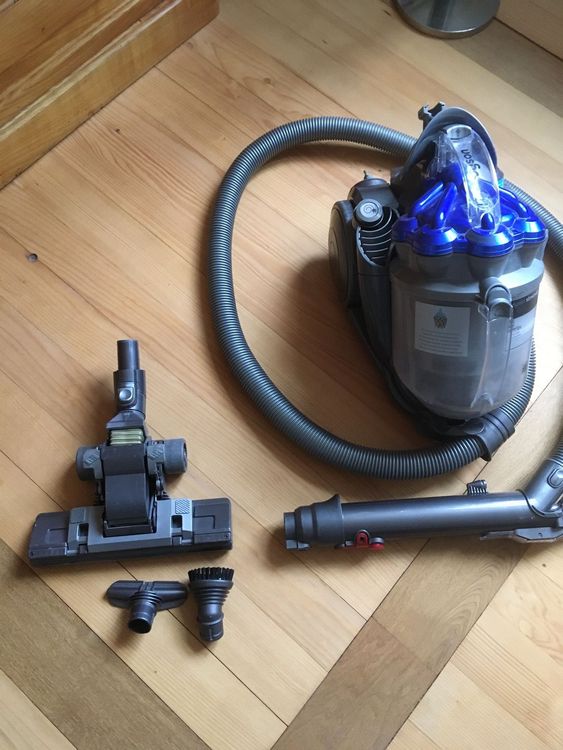 Dyson DC20 Staubsauger | Kaufen auf Ricardo