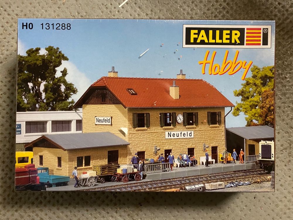 Faller Bahnhof Neufeld (Neu und originalverpackt) in Therwil für CHF 20 ...