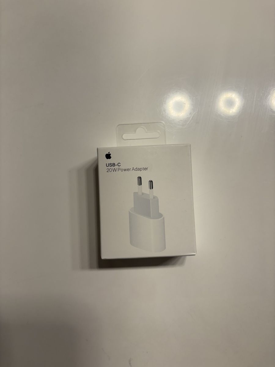 Apple 20W USB-C Power Adapter - Neuwertig! (Neu und originalverpackt) in Mellingen für CHF 15 ...