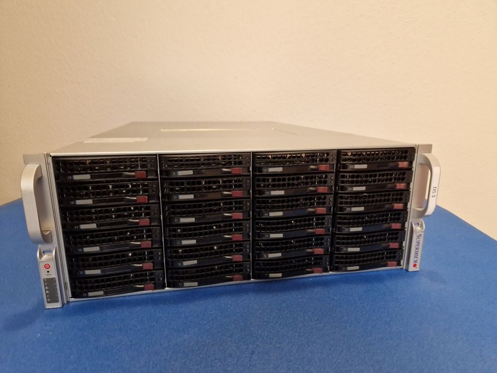 Platz für 45 Festplatten! (HDD-Enclosure, JBOD), Supermicro (Gebraucht ...