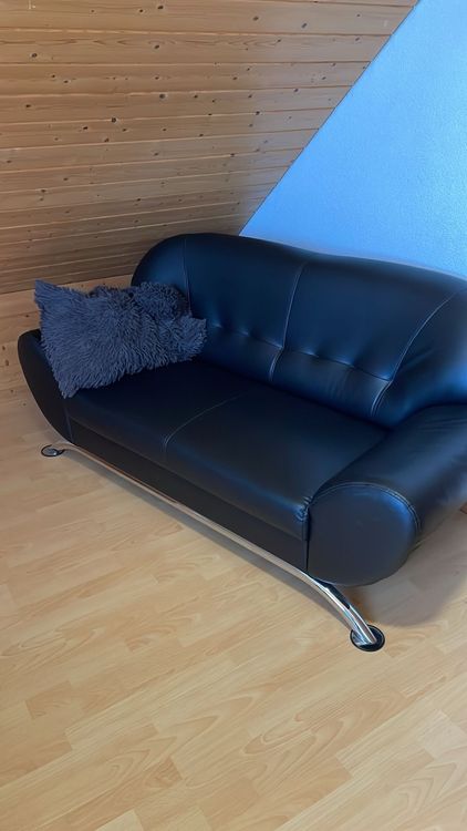 Schwarzes Ledersofa, 2-Sitzer (Gebraucht) in Aadorf für CHF 50 – nur Abholung auf Ricardo kaufen