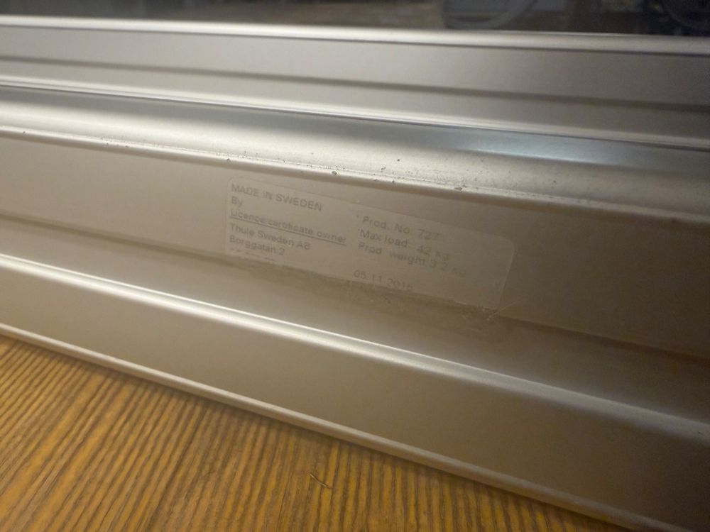 THULE DELUXE 727 / SKITRÄGER / KOMPLETT / UNIVERSAL / T-NUT (Gebraucht ...