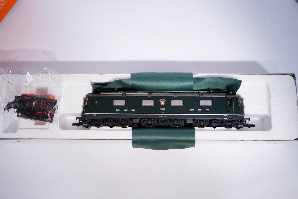 8å Roco 63730.2 SBB Re 6/6 11665 grün Ziegelbrücke (Gebraucht) in für ...