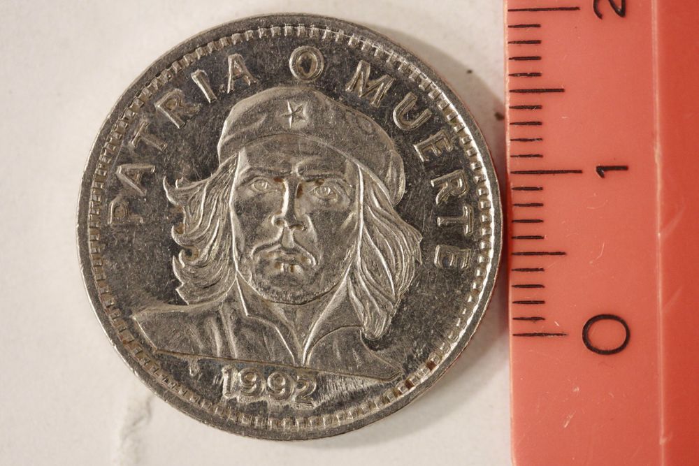 piece 3 pesos Che guevara (Gebraucht) in La plaine für CHF 3 – mit ...