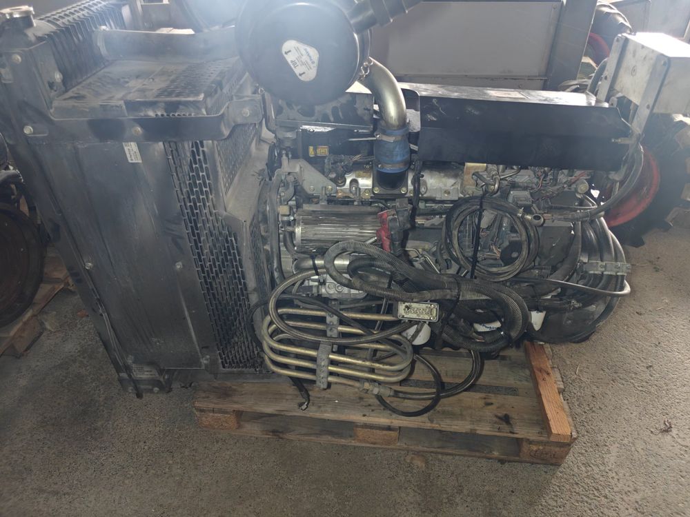 6 Zylinder Perkins Motor 1106D-E66T (Gebraucht) in Root für CHF 1426 ...