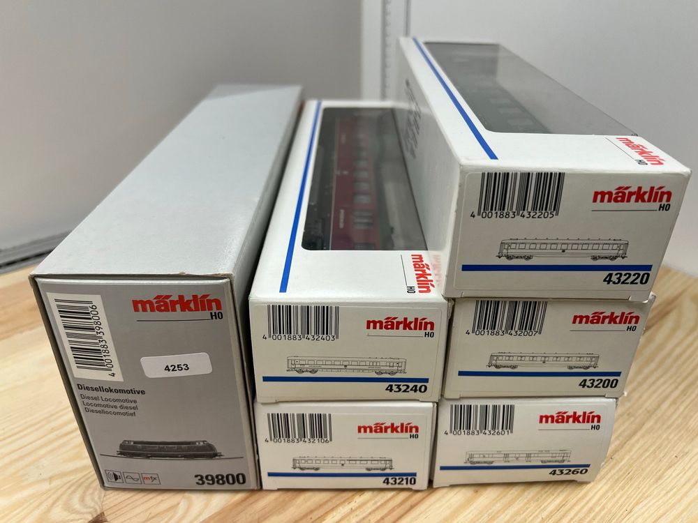 Märklin 39800 Diesellokomotive / passende Wagen / MFX (Gebraucht) in ...
