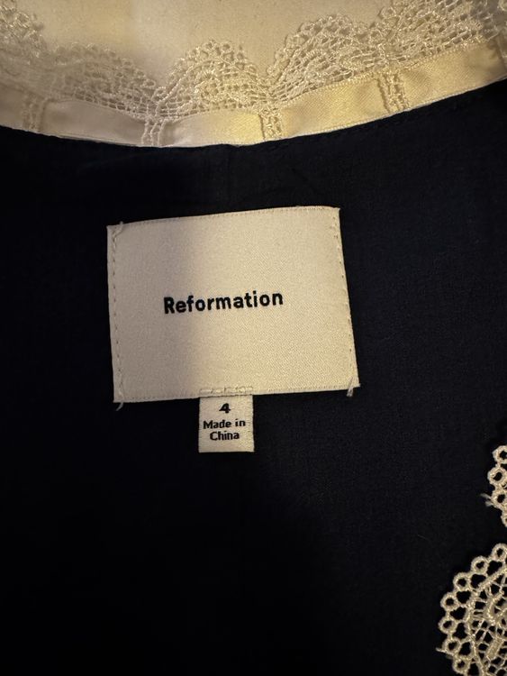 Reformation Darcie top Navy (Neu (gemäss Beschreibung)) in Aarau Rohr für CHF 75 – mit Lieferung ...
