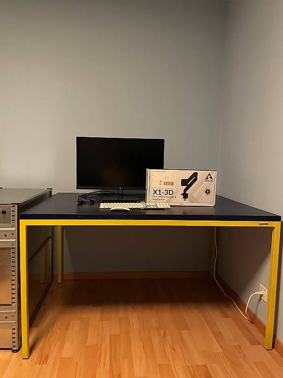 HP Z27 Screen inkl. Mount und Verkabelung (Gebraucht) in Dänikon ZH für ...