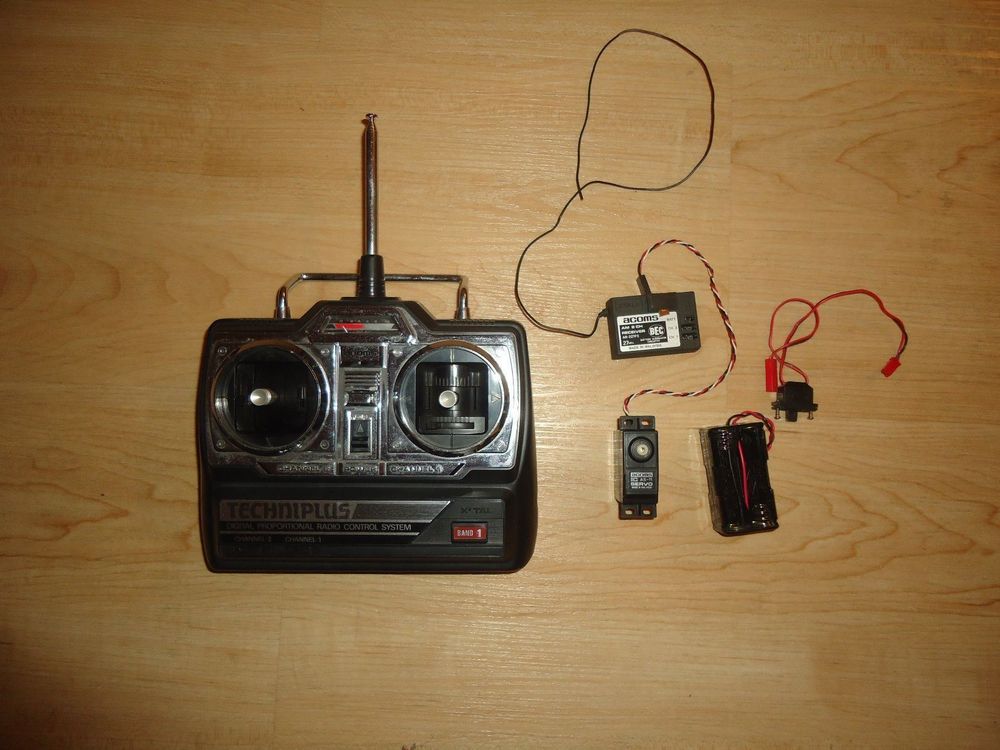 RC-Modellbau Fernsteuerung 2 Kanal AM 27 (Gebraucht) in Schattdorf für ...