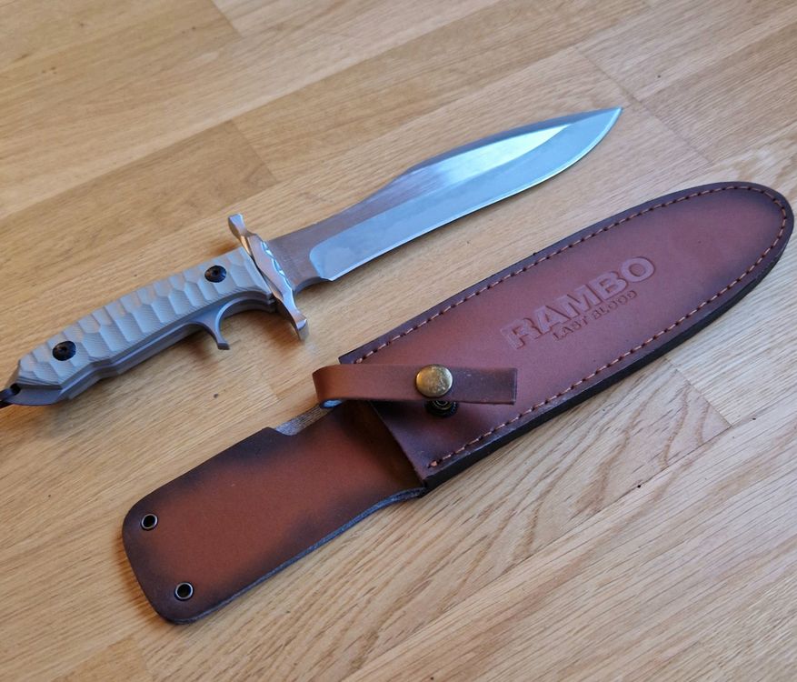 Messer Rambo messer (Neu und originalverpackt) in Dorf für CHF 135 ...