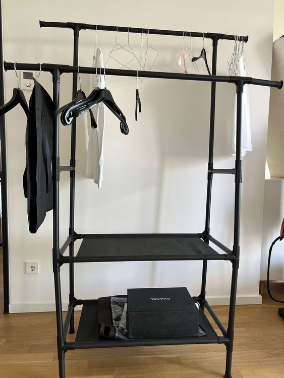 Kleiderständer, Garderobenständer mit 2 Kleiderstangen (Neu (gemäss Beschreibung)) in Zürich für ...