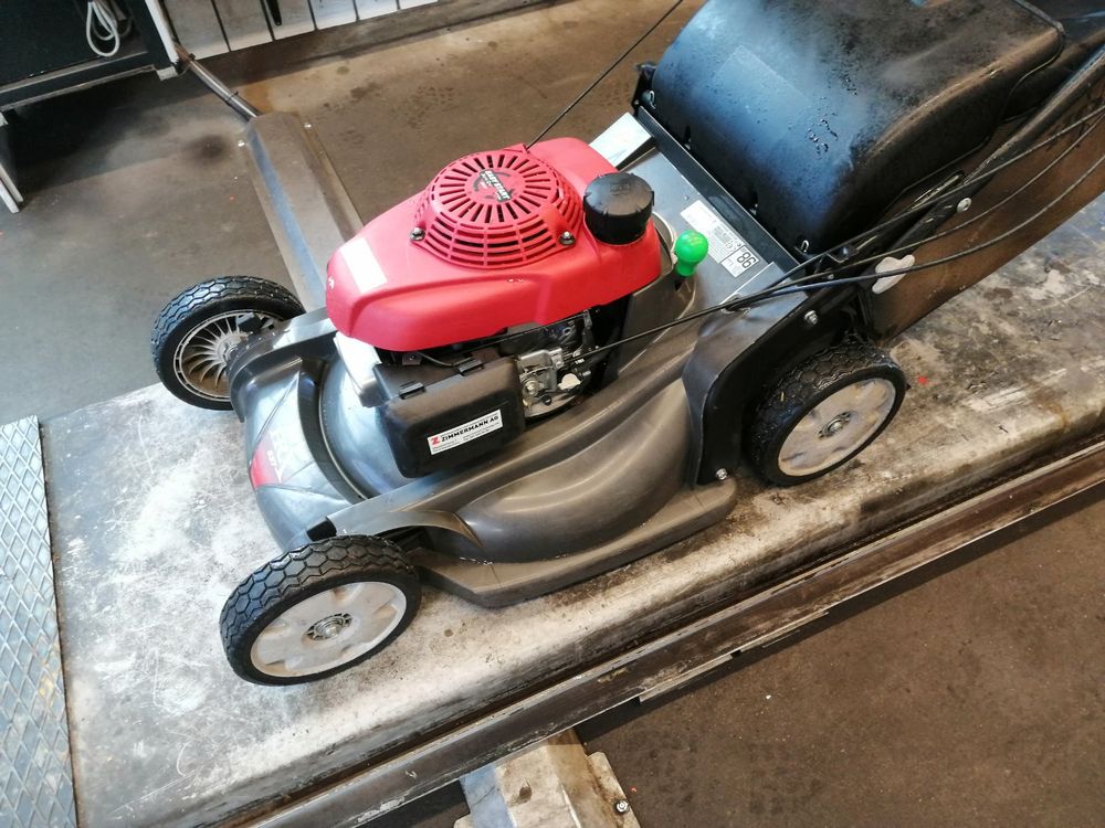 Rasenmäher Honda HRX537 HYEA Jahrgang 2014 (Defekt) in Bonaduz für CHF 113 – nur Abholung auf ...