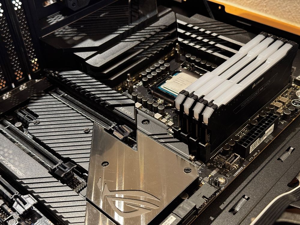 PC Hardware-Kit i9-11900K, RAM, Mainboard, CPU-Kühler, PSU (Gebraucht ...