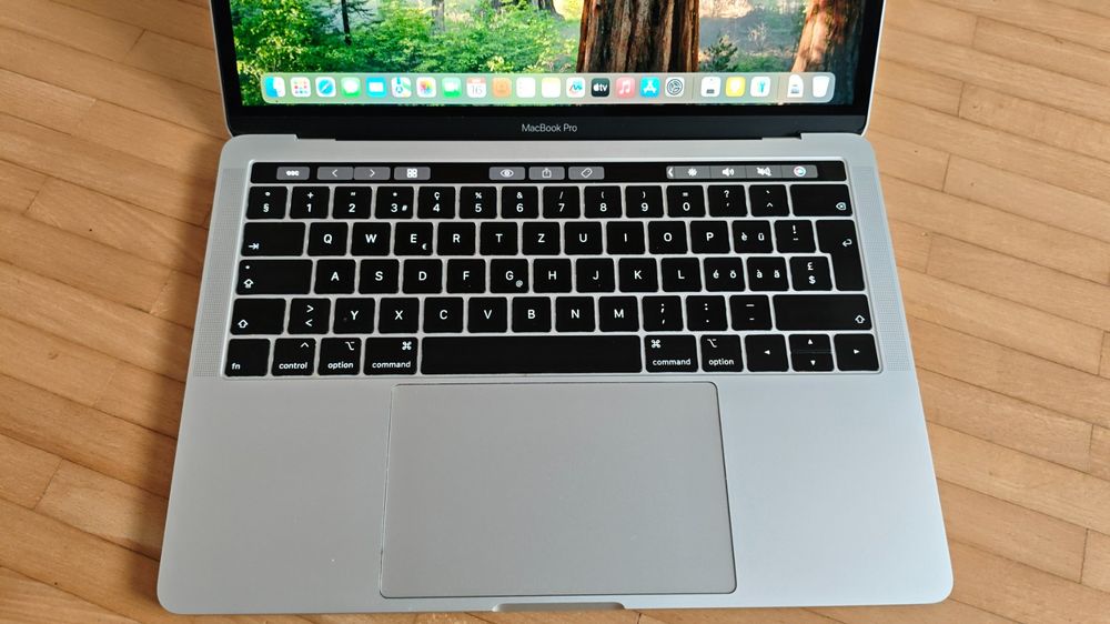 MacBook Pro 13", Modell 2019 mit Touch Bar (Gebraucht) in Hombrechtikon ...