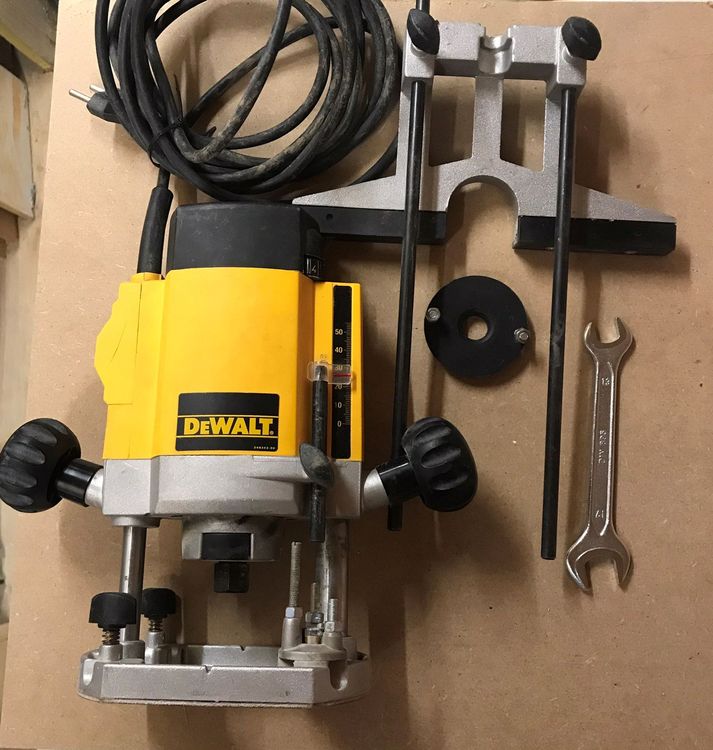Oberfräse Dewalt DW615 (Defekt) in für CHF 81.9 – mit Lieferung auf ...