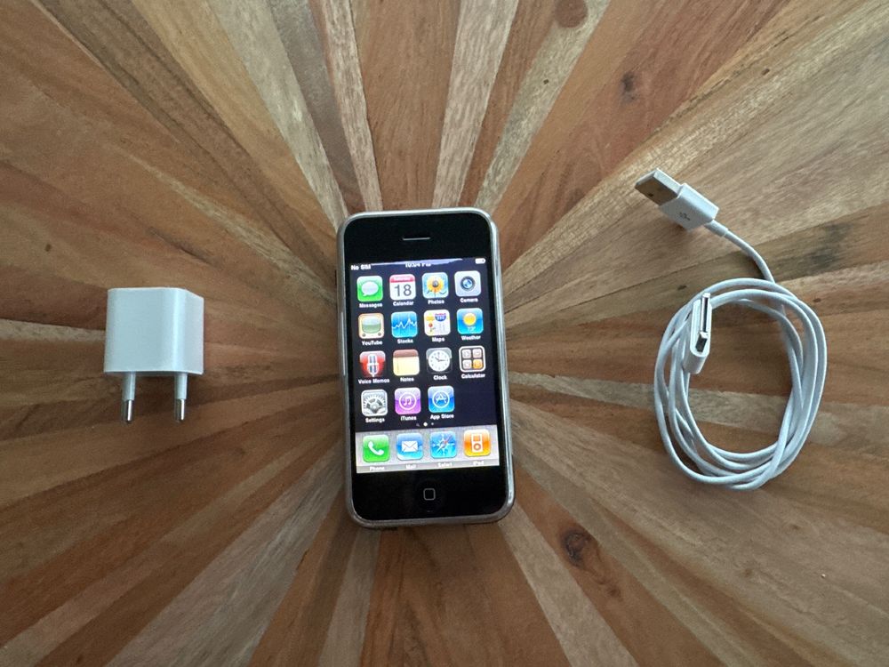 iPhone 2G 8GB mit iOS 3.1.3 guten Zustand - selten WWDC (Gebraucht) in ...