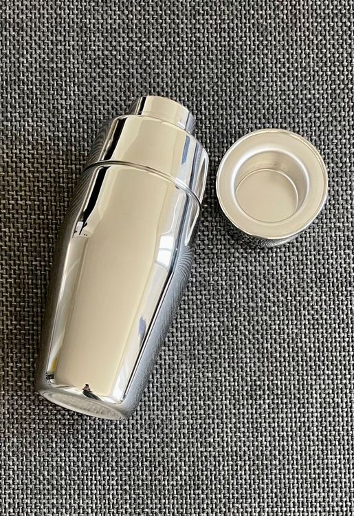 Alessi Cocktail Shaker mit exklusivem Barbuch (neu!) | Kaufen auf Ricardo