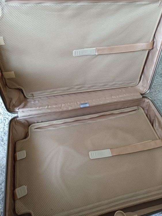 Rimowa Koffer Display Gross | Kaufen auf Ricardo